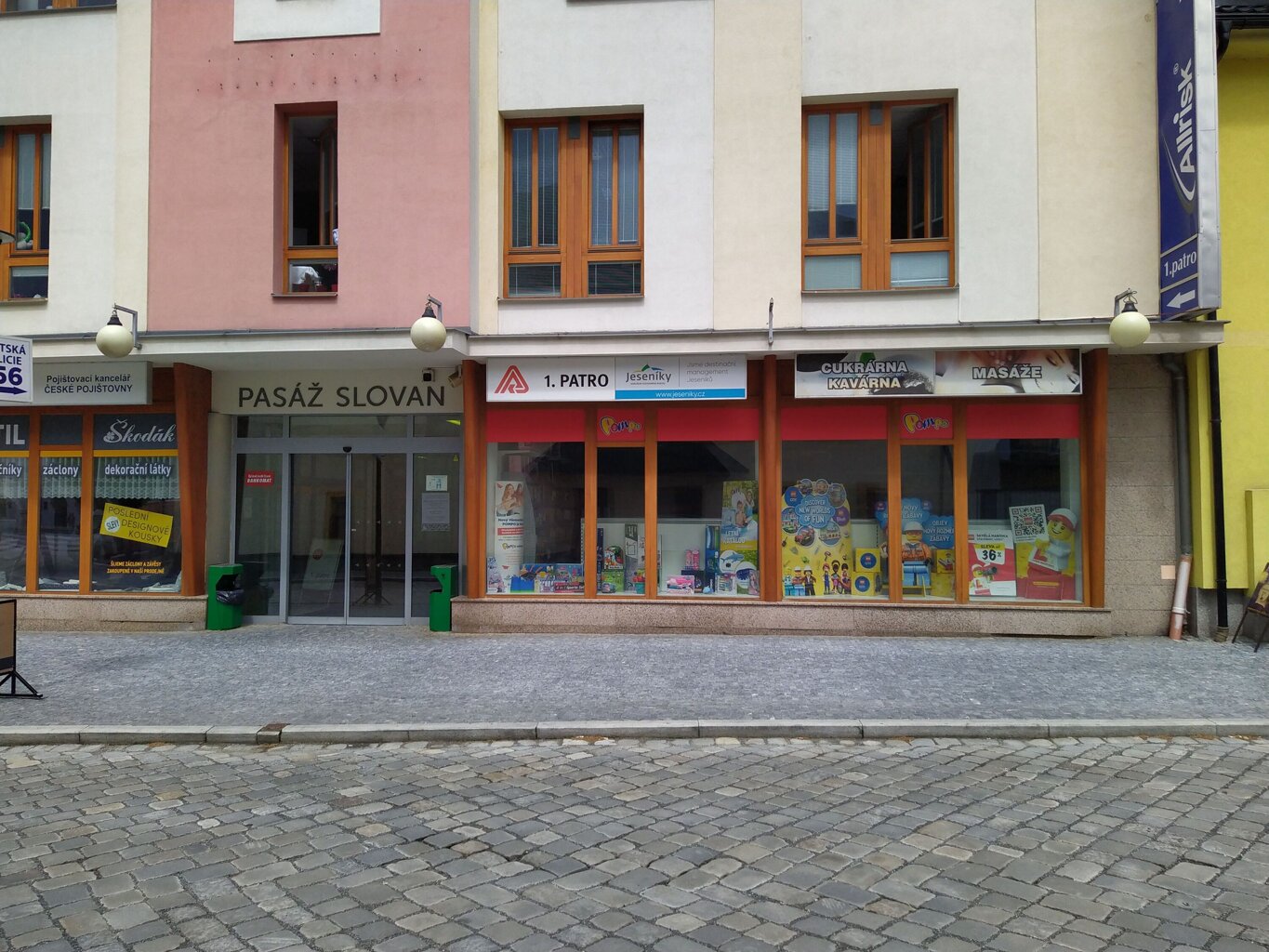 Jeseník - OC ALKRON - Pompo.cz - Hračky online